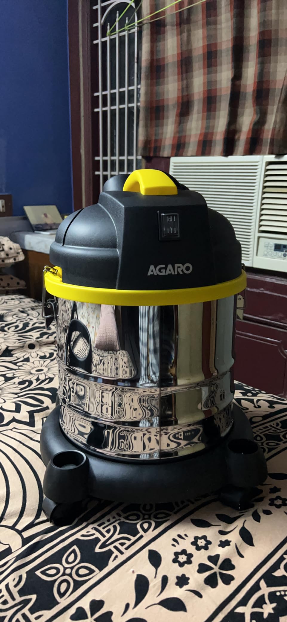 AGARO Ace 1600 Watts, 21.5 kPa Suction Power, 21 litres, Wet & Dry ...