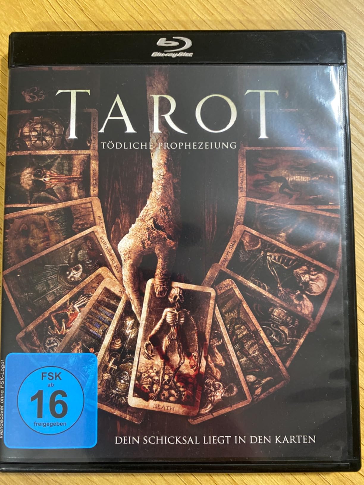 Tarot - Tödliche Prophezeiung [Blu-ray]: Amazon.de: Batalon, Jacob ...