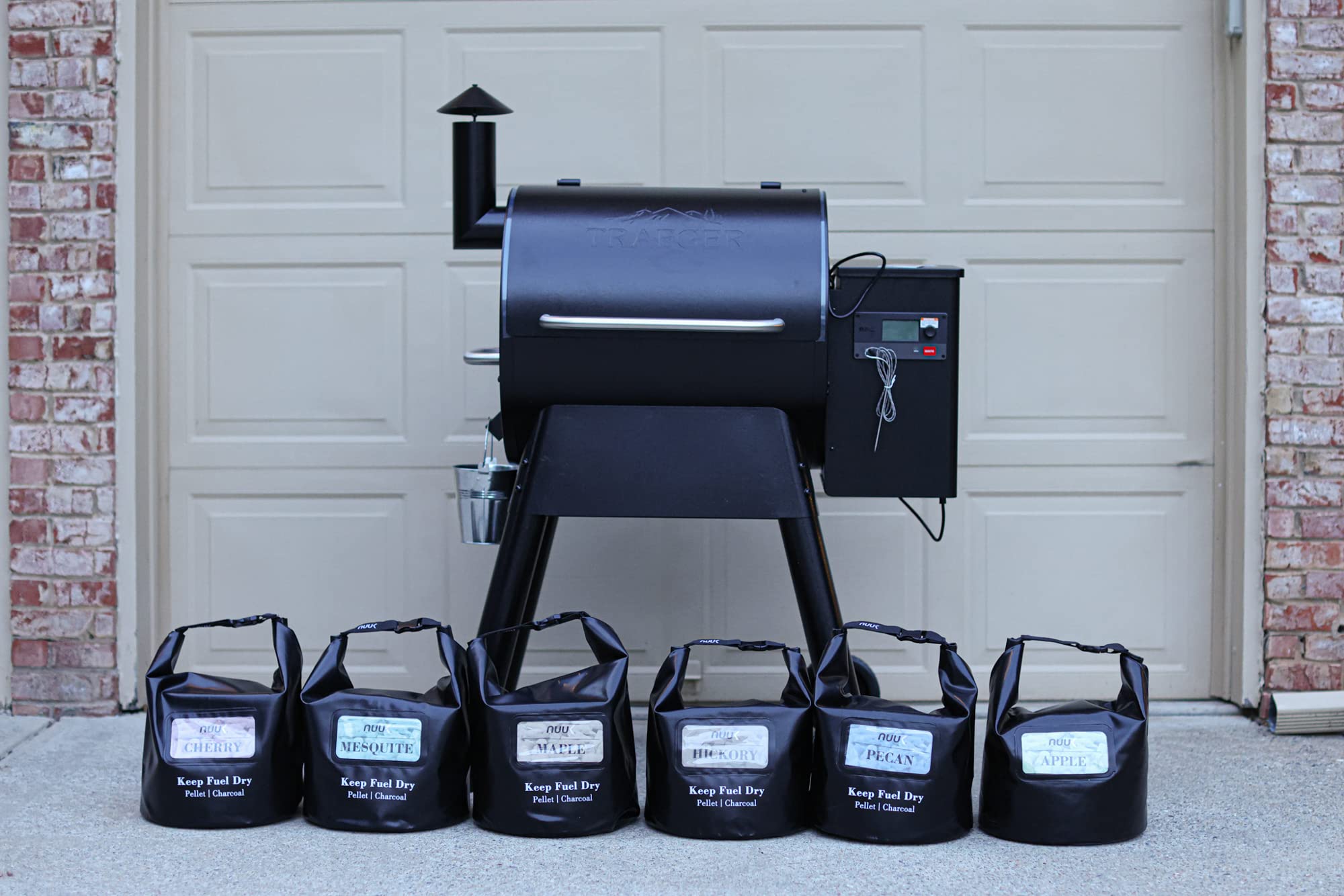 NUUK 20 LBs Fuel Pellet Storage Bag, Wood Pellet Container, Smoker ...