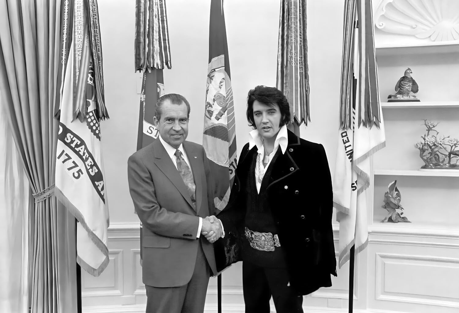 Amazon.com: Richard Nixon Elvis Presley White House Handshake Photo ...