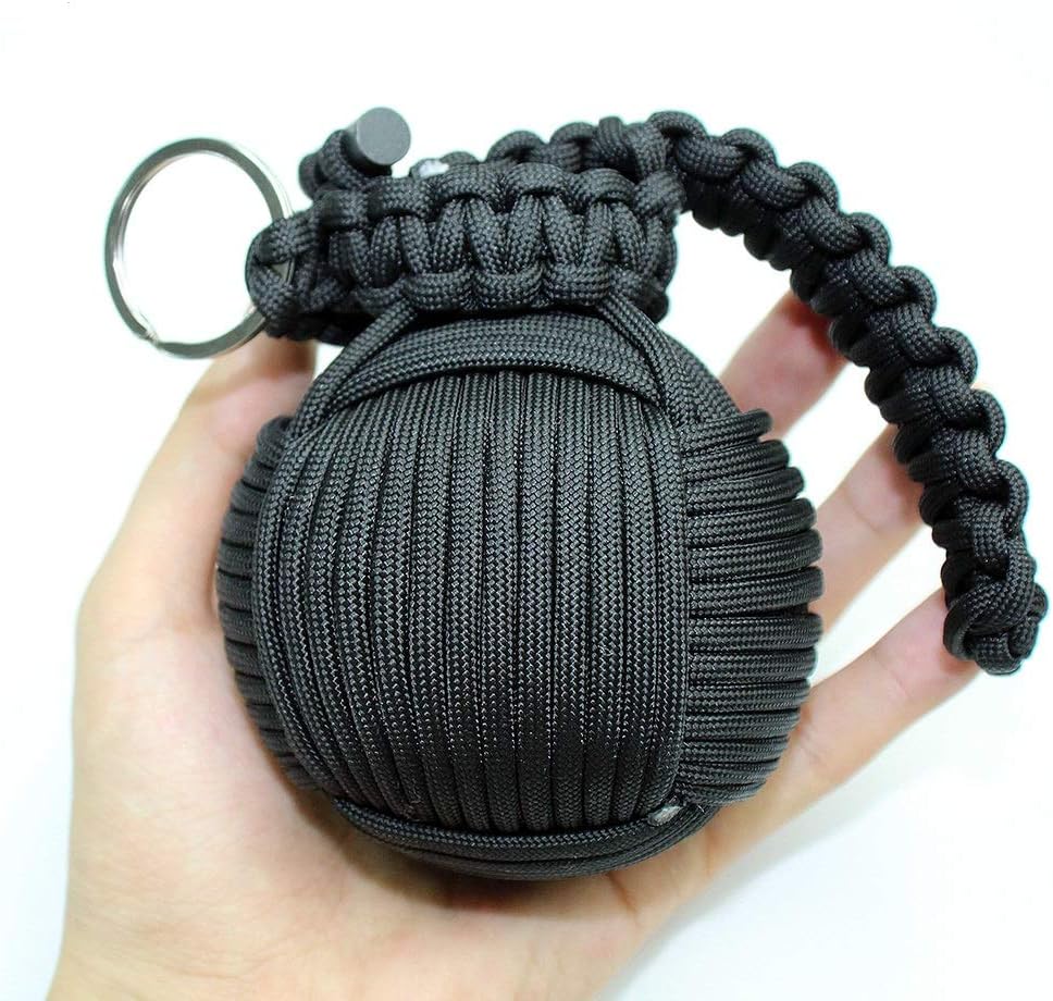 Amazon.com: Chawgs Paracord Grenade Survival and Emergency Kit : Sports ...