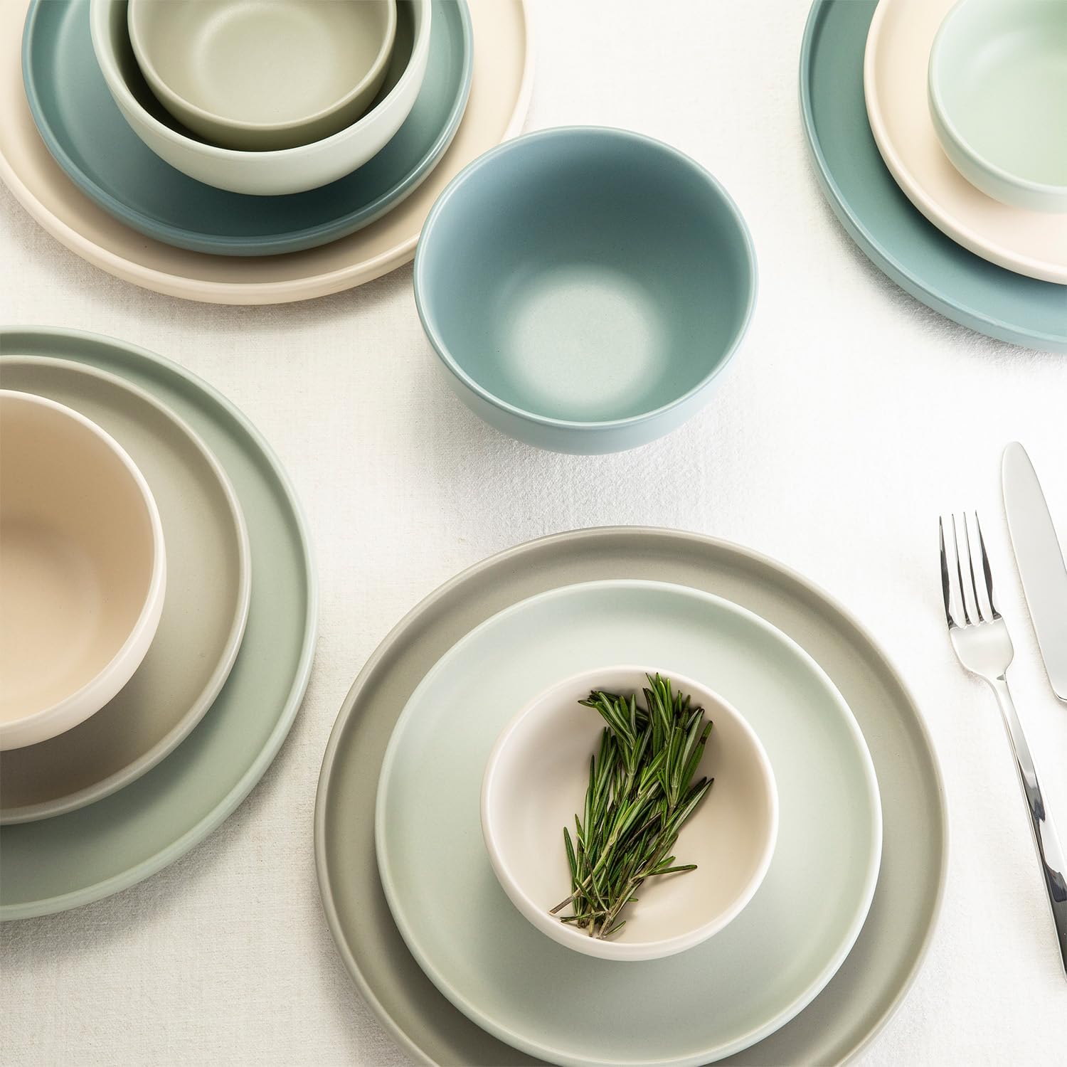 Amazon.com | Sango Rollo 16-Piece Artist's Blend Casual Stoneware ...