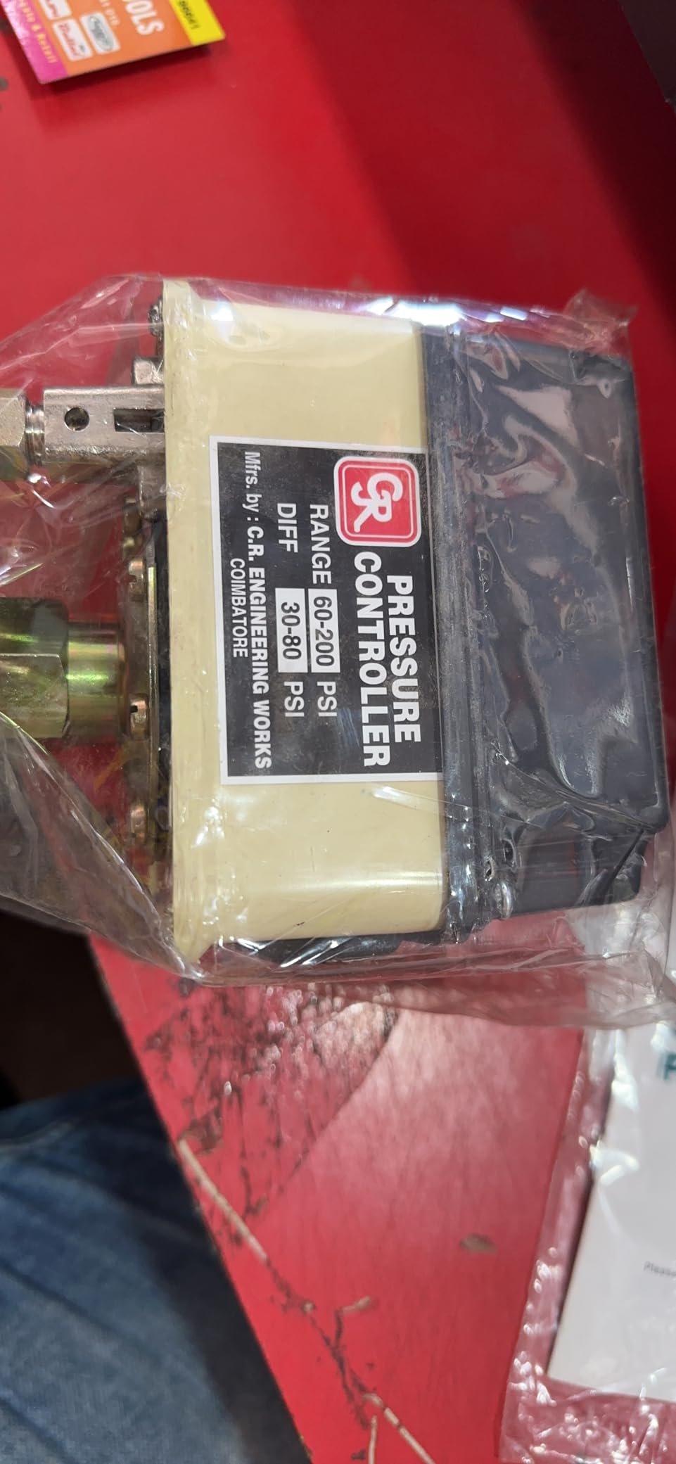 Ari Compressor Automatic Pressure Cut-Off Switch Range 60-200 PSI, Diff ...