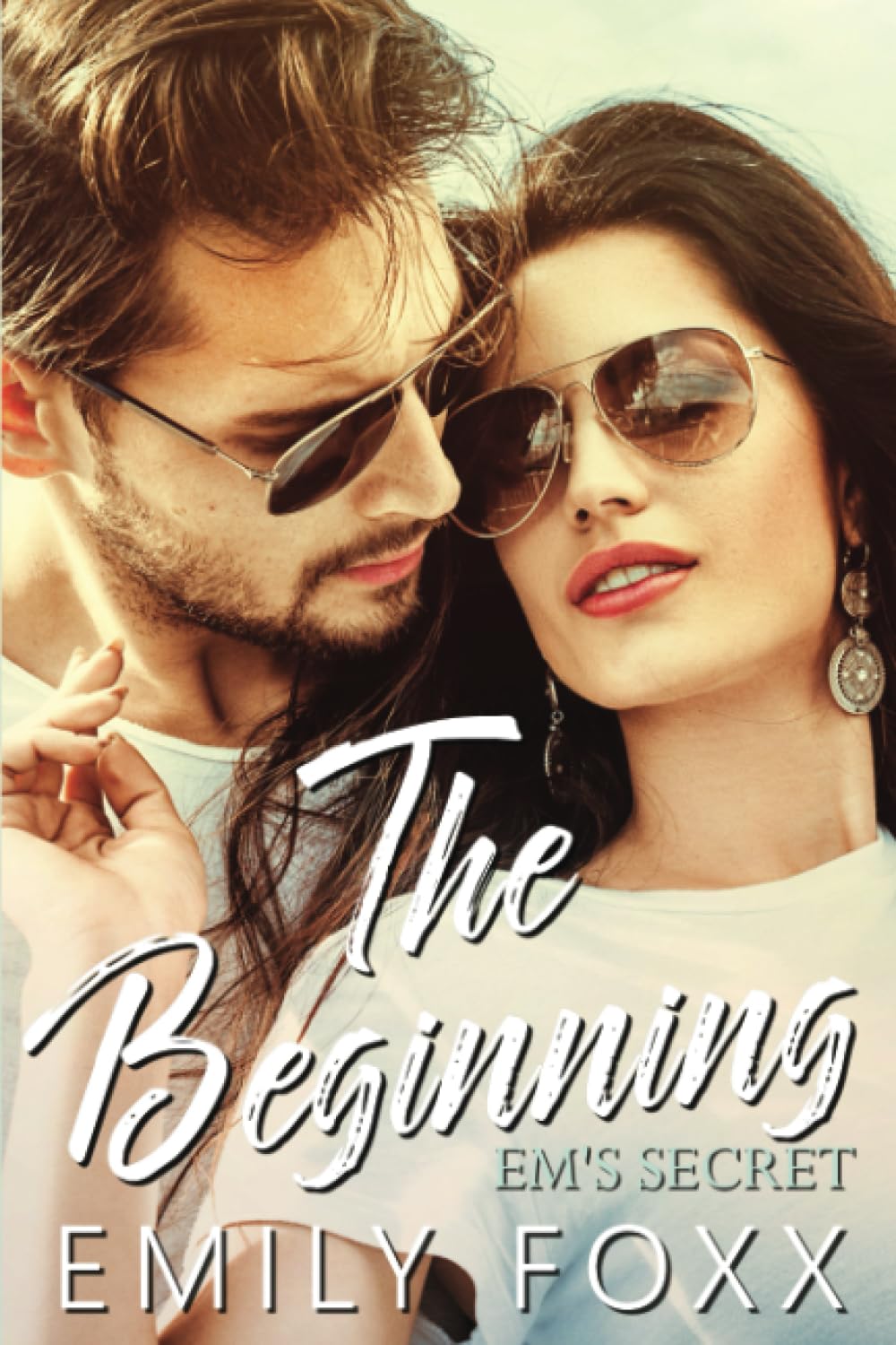 Amazon.com: The Beginning: Em's Secret (Book One): 9780646820231: Foxx ...
