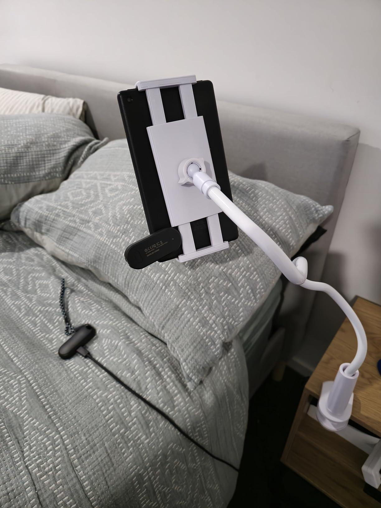Gooseneck Tablet Holder Stand for Bed: Tryone Adjustable Flexible Arm ...