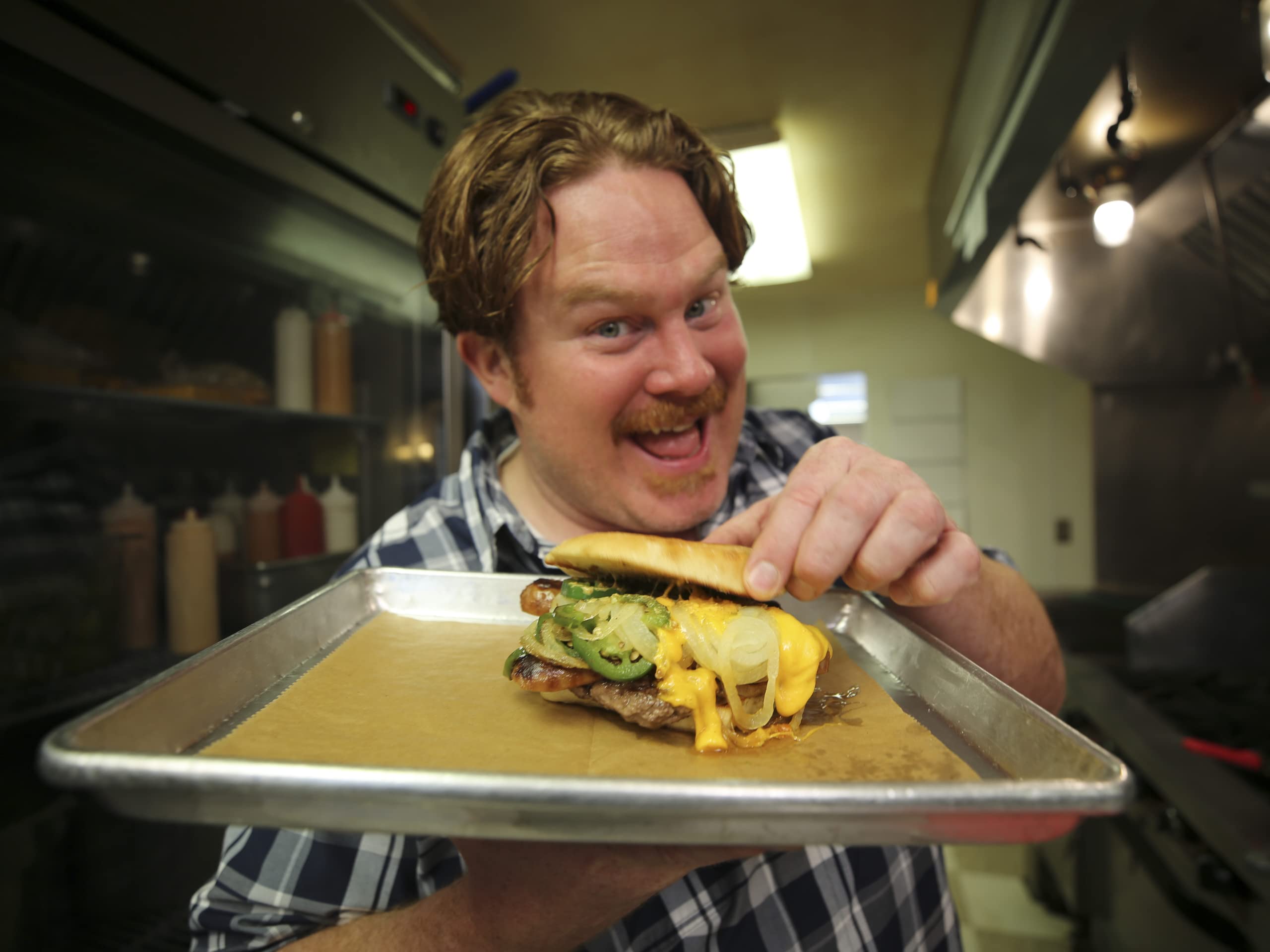 Watch Man v. Food - Season 4 | Prime Video