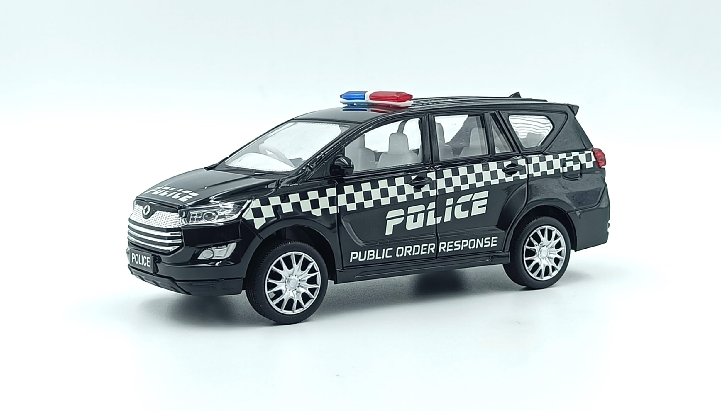 Omiyage Little Trooper's Dream: Plastic Cristiano Innova Police Car Toy ...