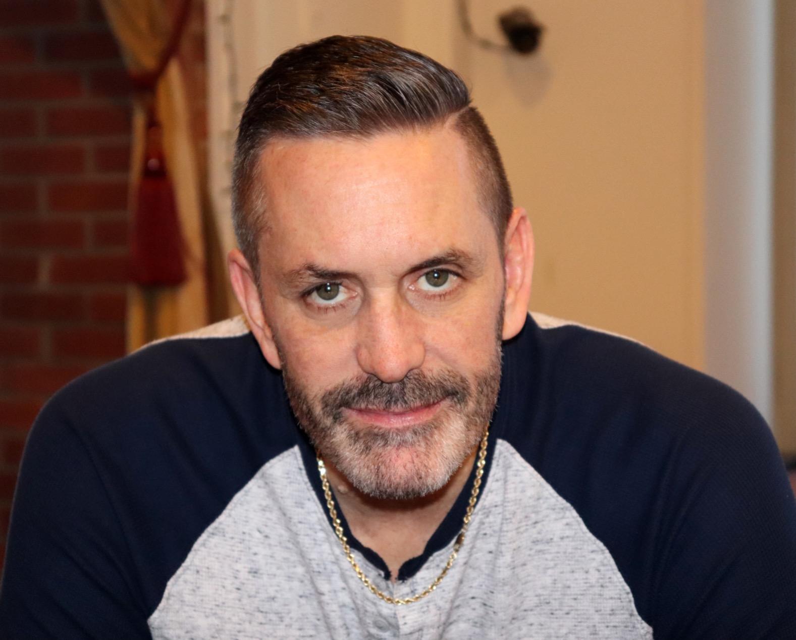 Happy Back: DC, Dr Scott Fuller: 9780979260803: Amazon.com: Books