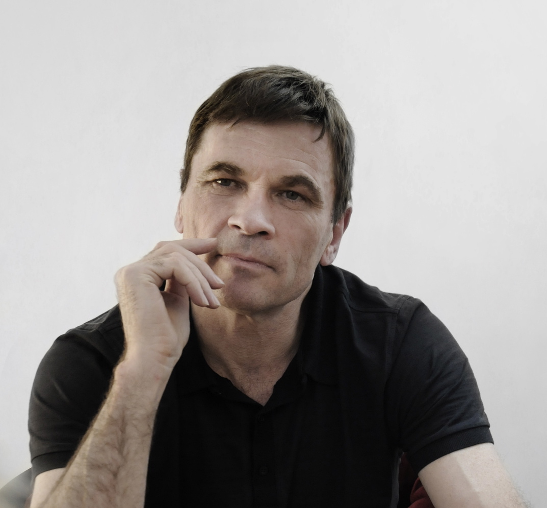 Amazon.co.uk: Simon Western: books, biography, latest update