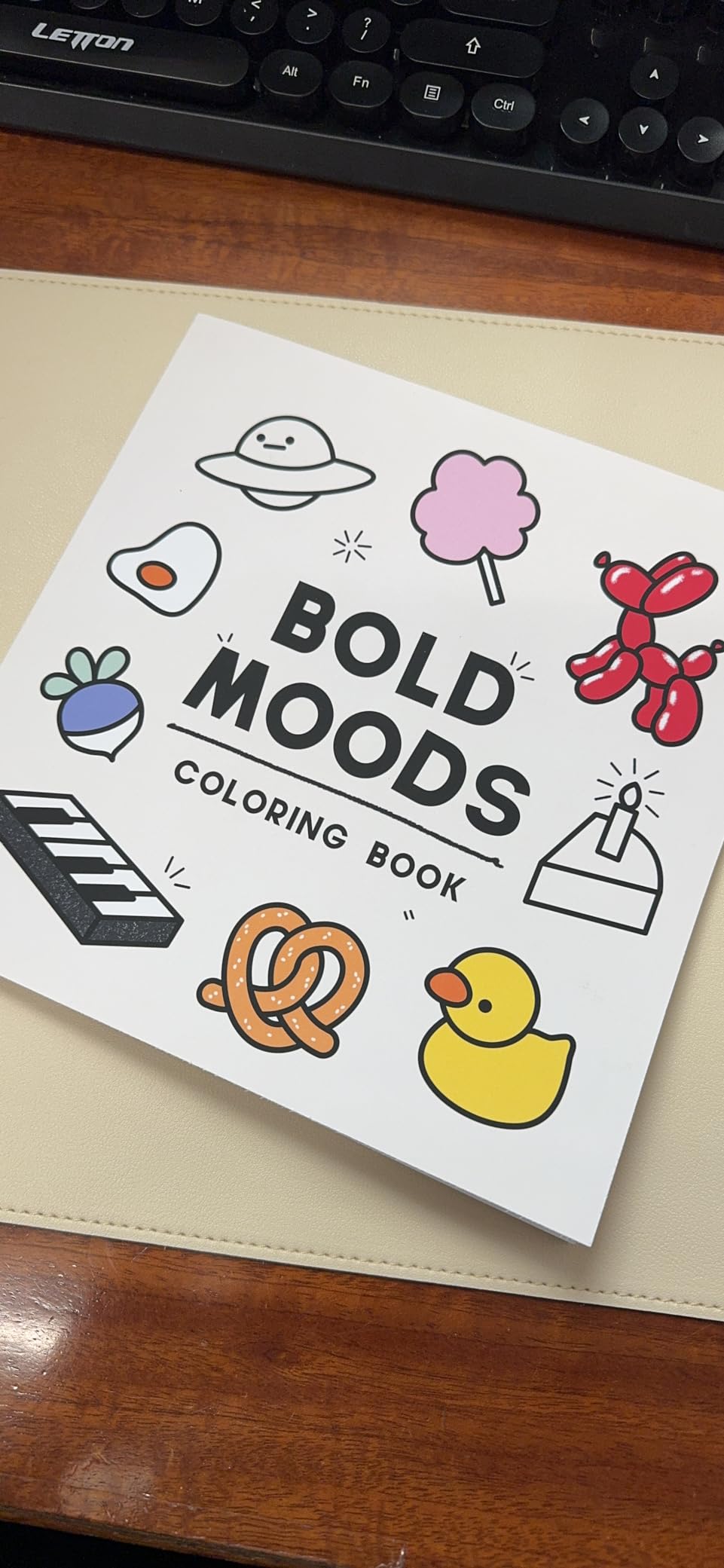 Bold Moods Coloring Book: Easy & Cute Designs for Adults and Kids: Amazon.co.uk: Studio, Nelka ...