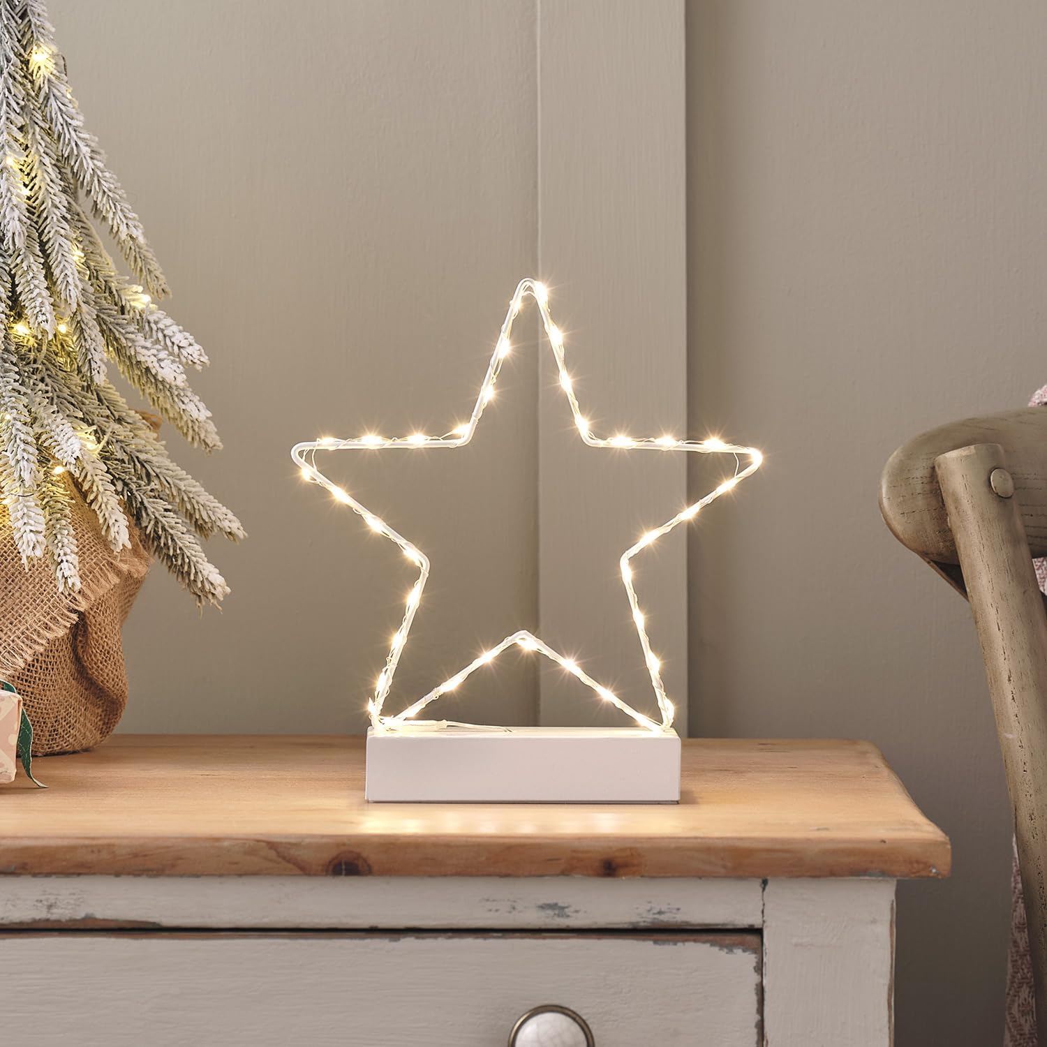 Lights4fun Indoor Christmas White Star Table Light 36 Warm White LEDs ...