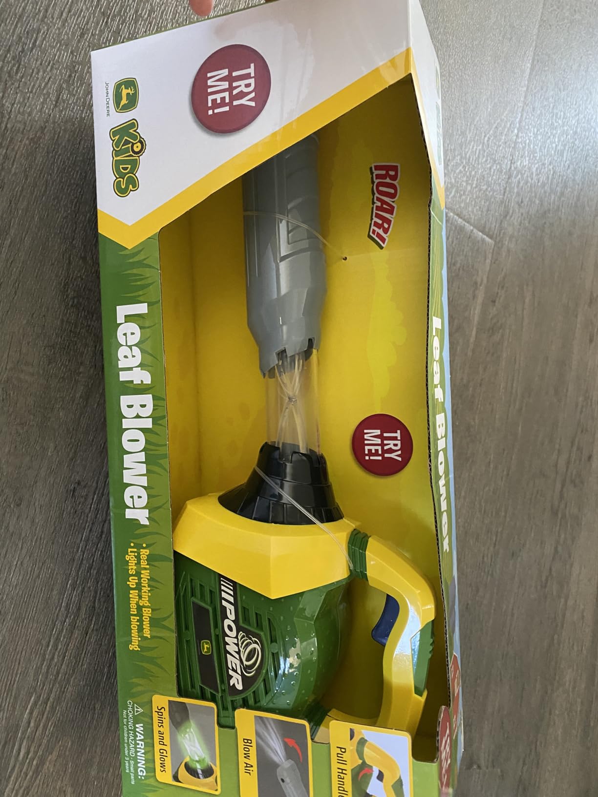 Amazon.com: Sunny Days Entertainment John Deere Leaf Blower Toy for ...
