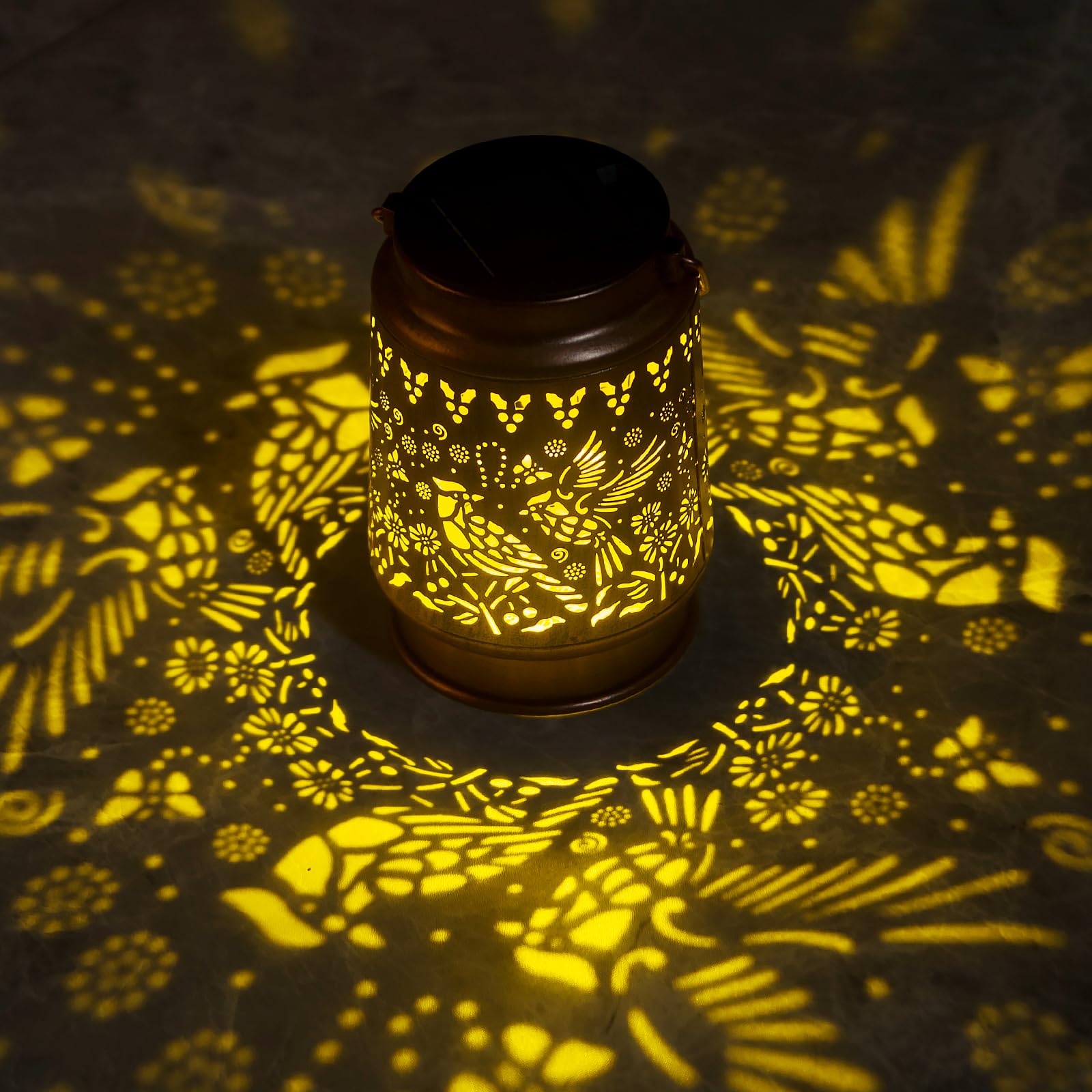 Amazon.com: Solar Cardinal bird Lantern Lights for Outdoor Garden ...