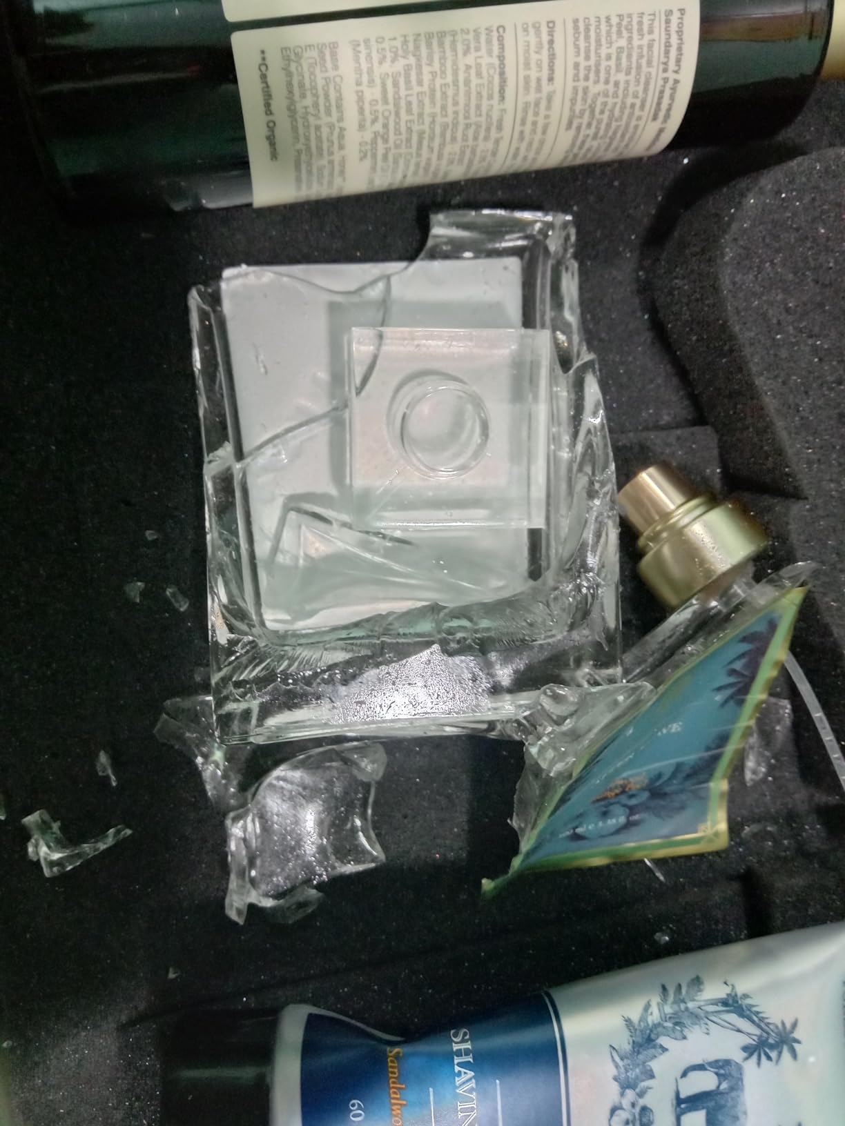 Forest Essentials Gentlemen's Gift Box | Luxury Ayurvedic Skincare ...