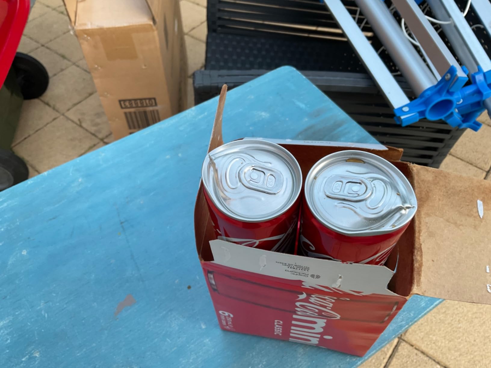 Coca-Cola Classic Soft Drink Mini Can Multipack 6 x 250 ml : Amazon.com ...