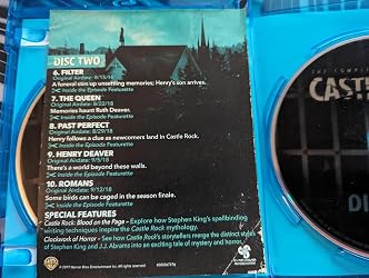 Amazon.com: Castle Rock: The Complete First Season (DVD) : Scott Glenn ...