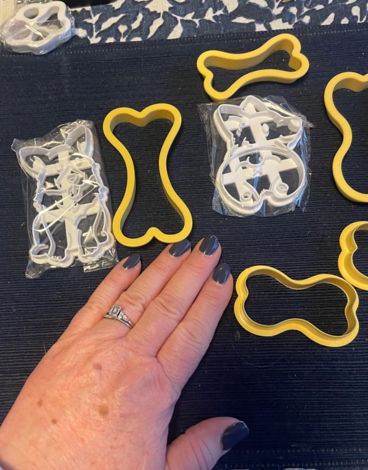 Amazon.com: 8 Pcs Dog Bone Cookie Cutters Set 3D Embossed Dog Paw Print ...