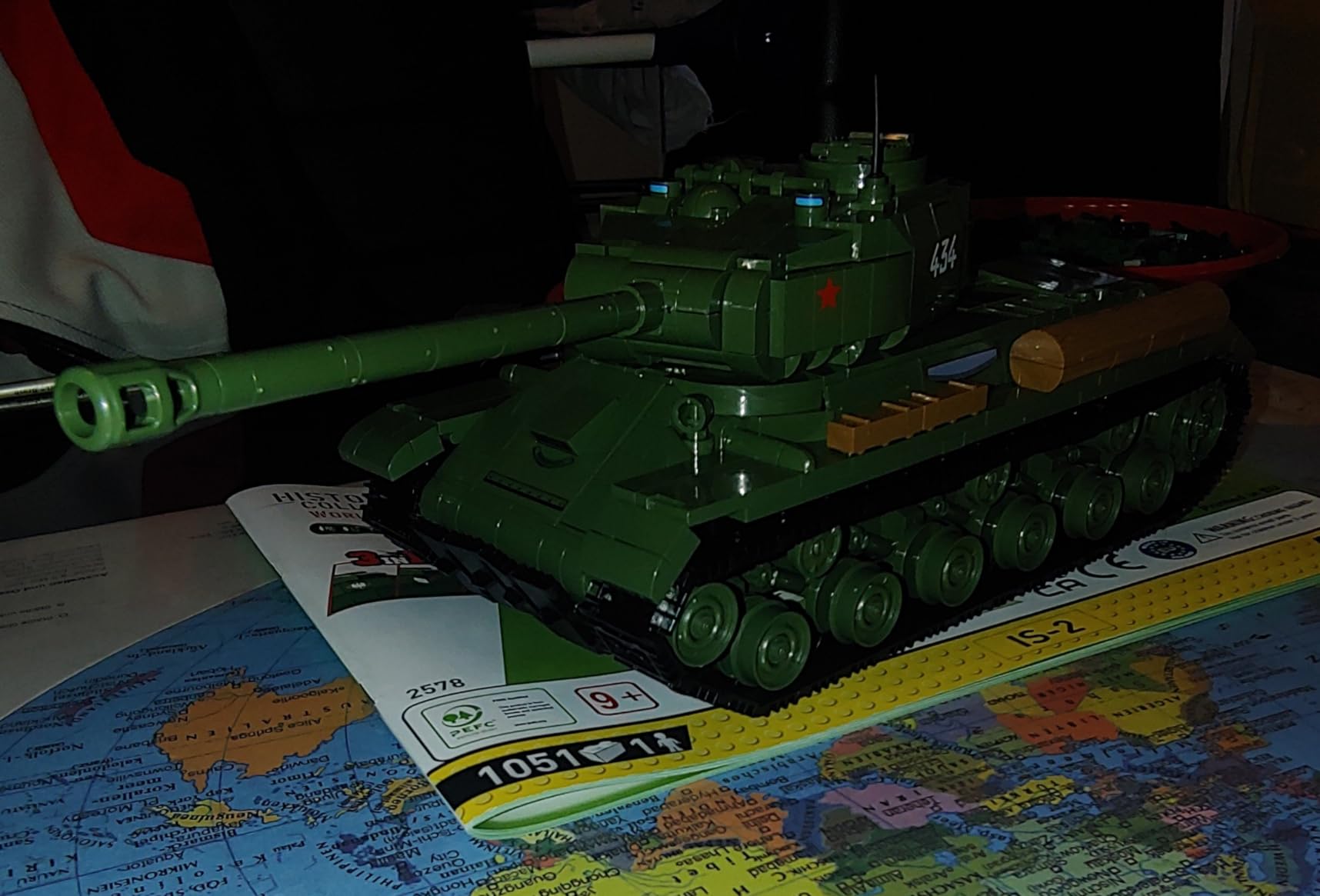 COBI is-2 Heavy Tank: Amazon.de: Spielzeug