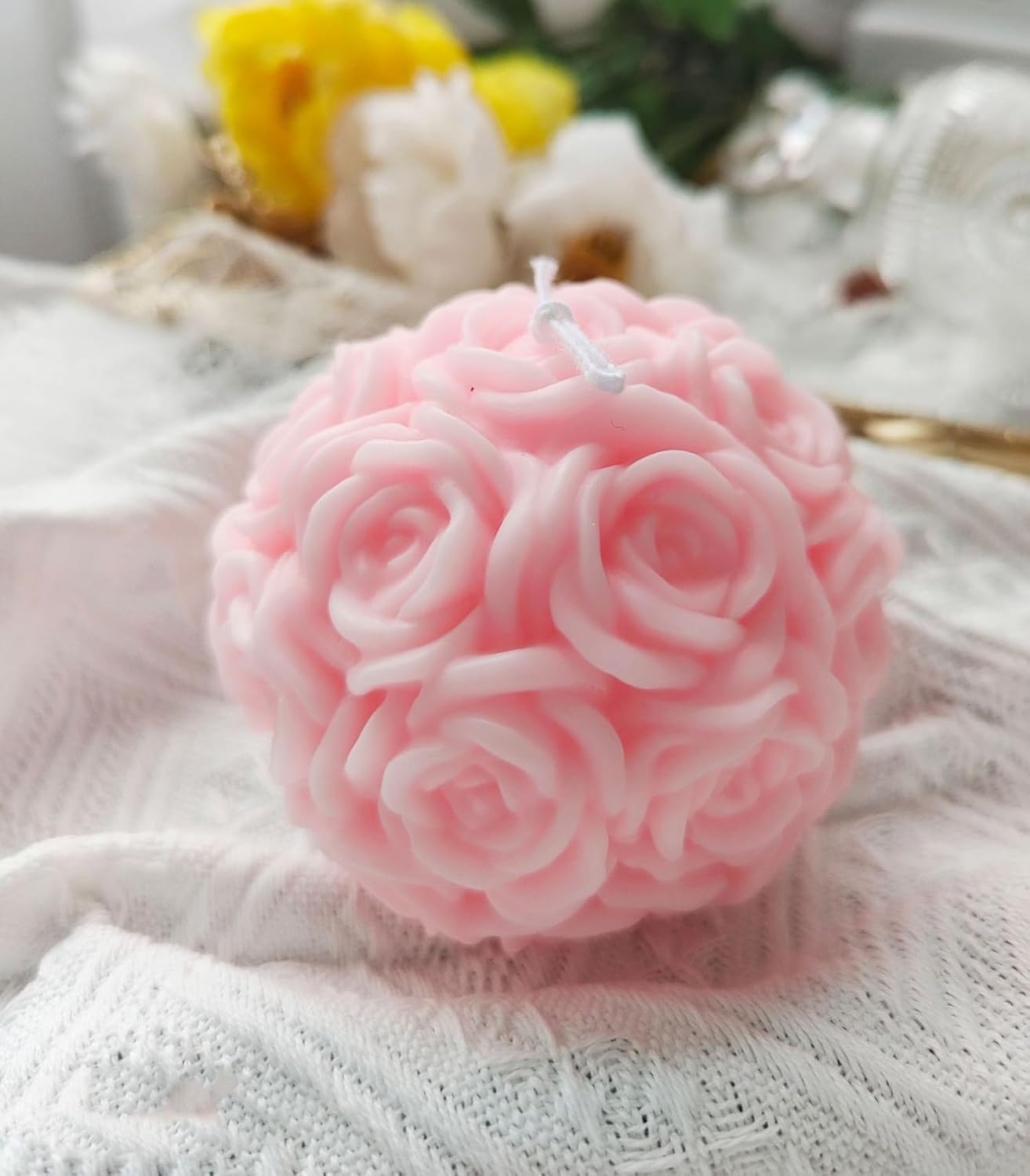 Amazon.com: Rose Ball Shaped Aesthetic Scented Candle,380G Handmade ...