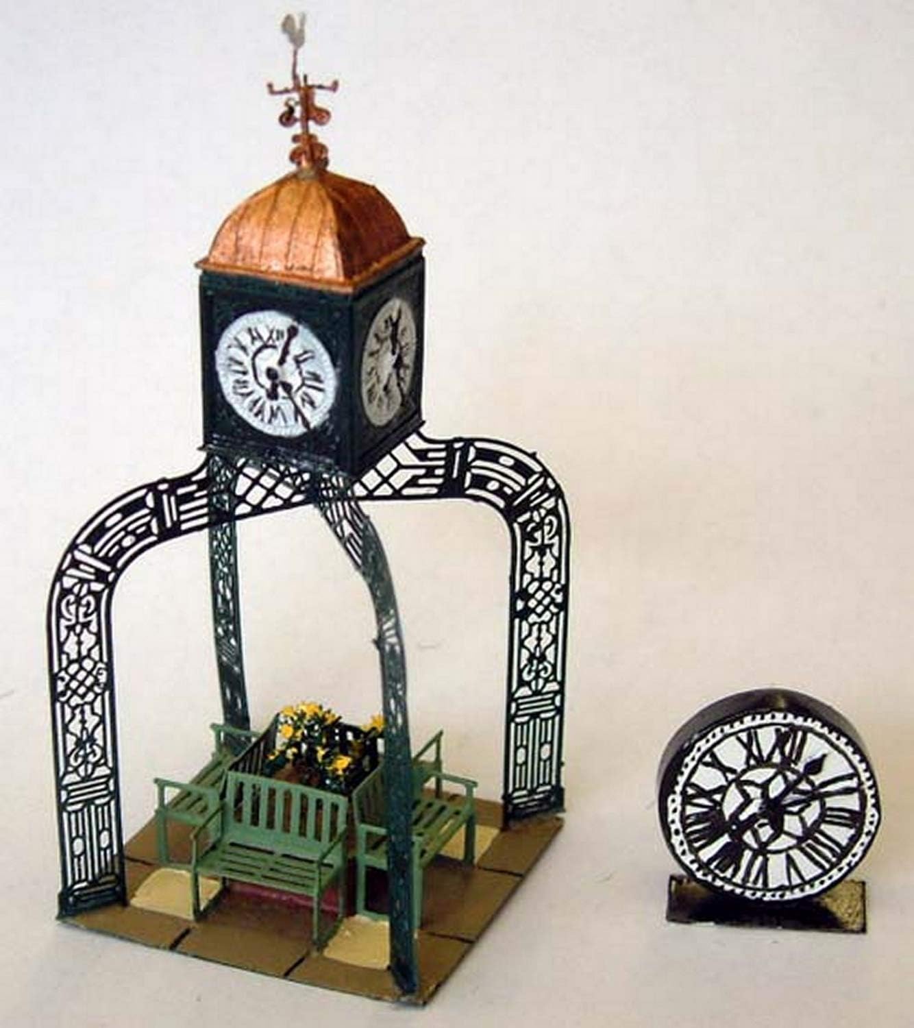 Amazon.com: Langley Models Civic, Garden + Station Clocks OO Scale ...