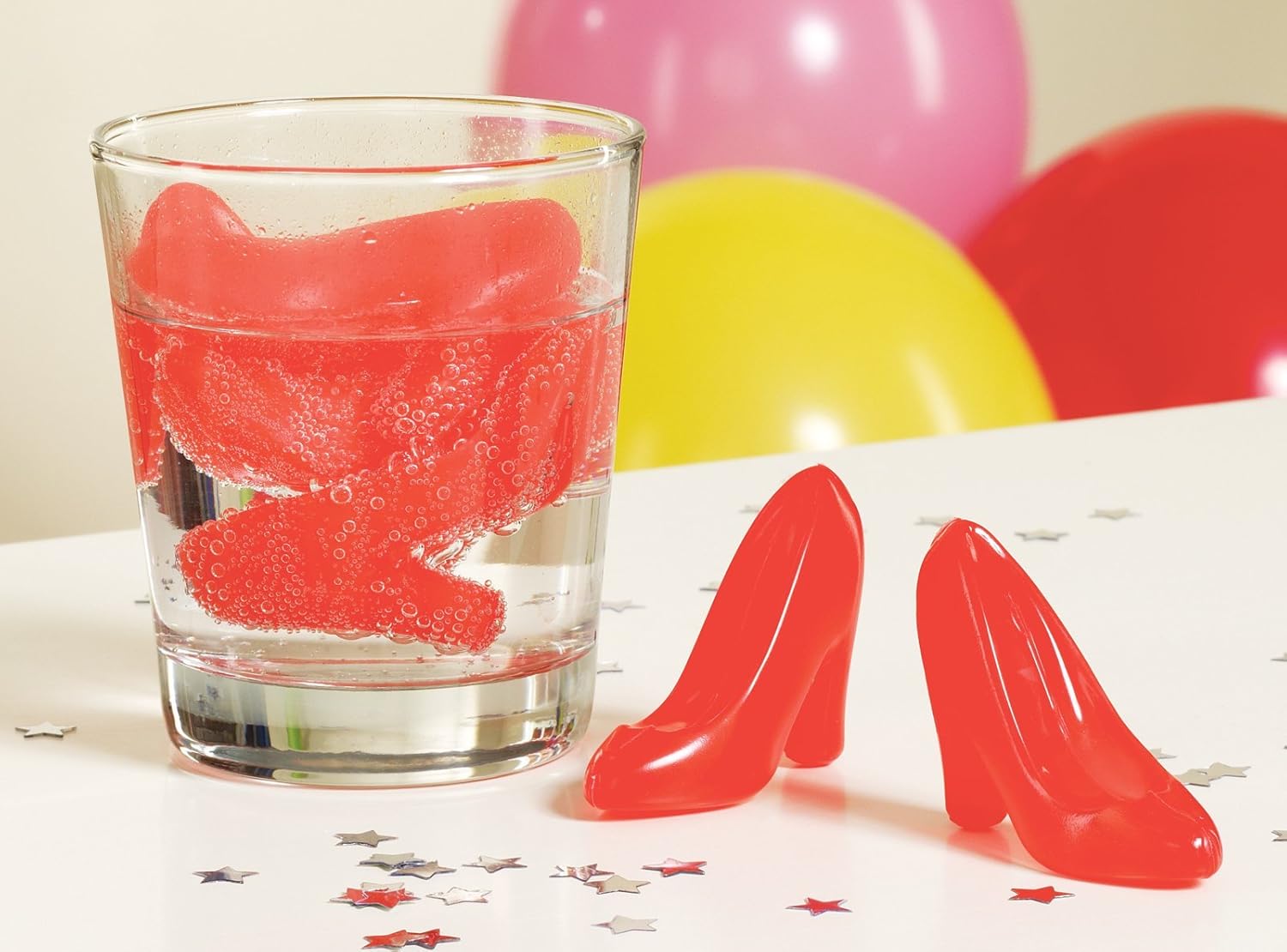 Amazon.com: Tipsy Toes Reusable Ice Cubes (6 count) : Home & Kitchen