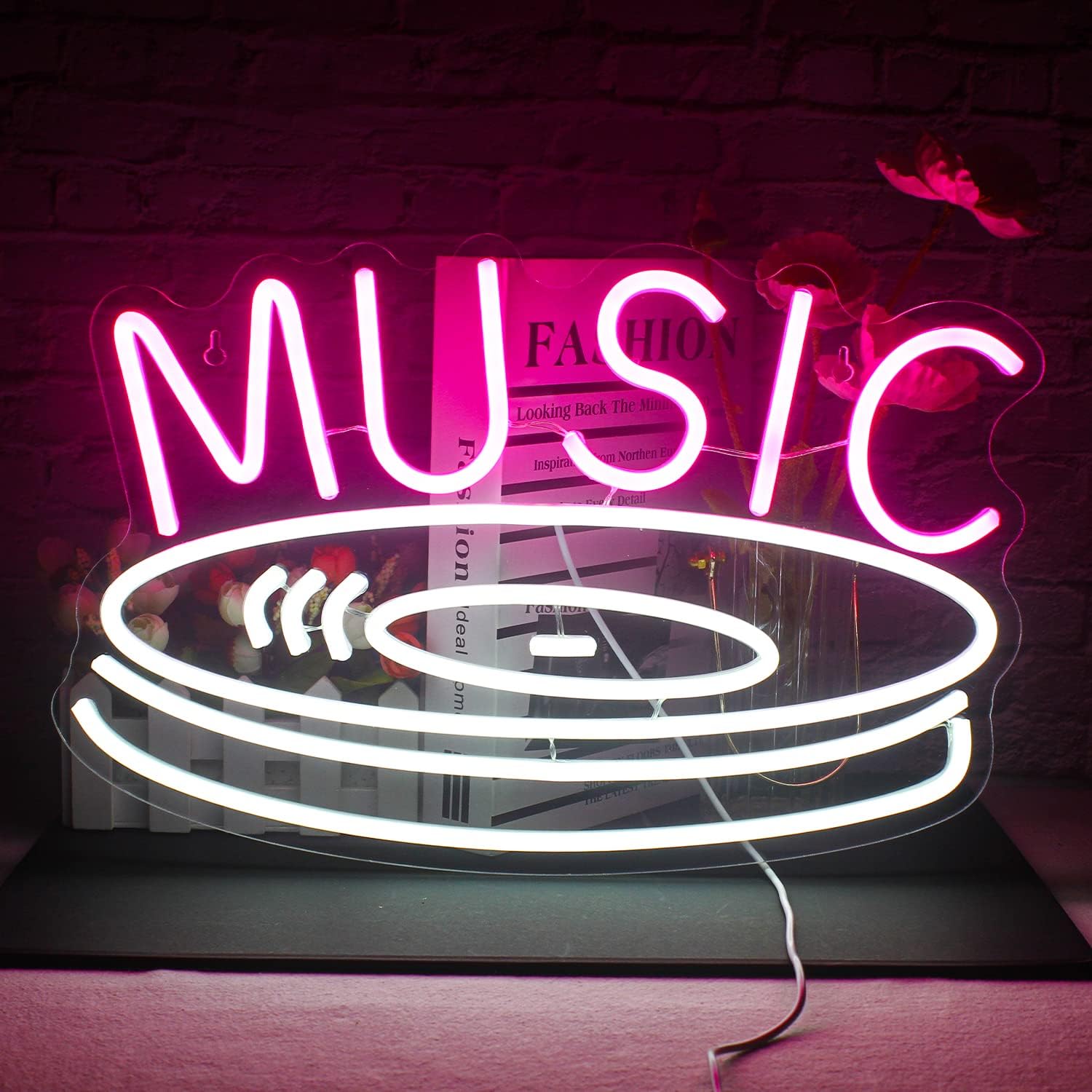 Amazon.com: Bey Berk Vinyl Junkie LED Lighted Metal Sign, Wall Décor or ...