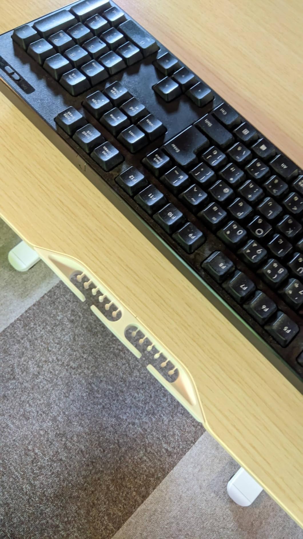 Amazon | ErGear 電動 昇降デスク 一枚板 スタンディングデスク 幅120cm 無段階高さ調節 4つのメモリー機能 上下自動昇降 収納フック付き パソコン pc ゲーミングデスク ...