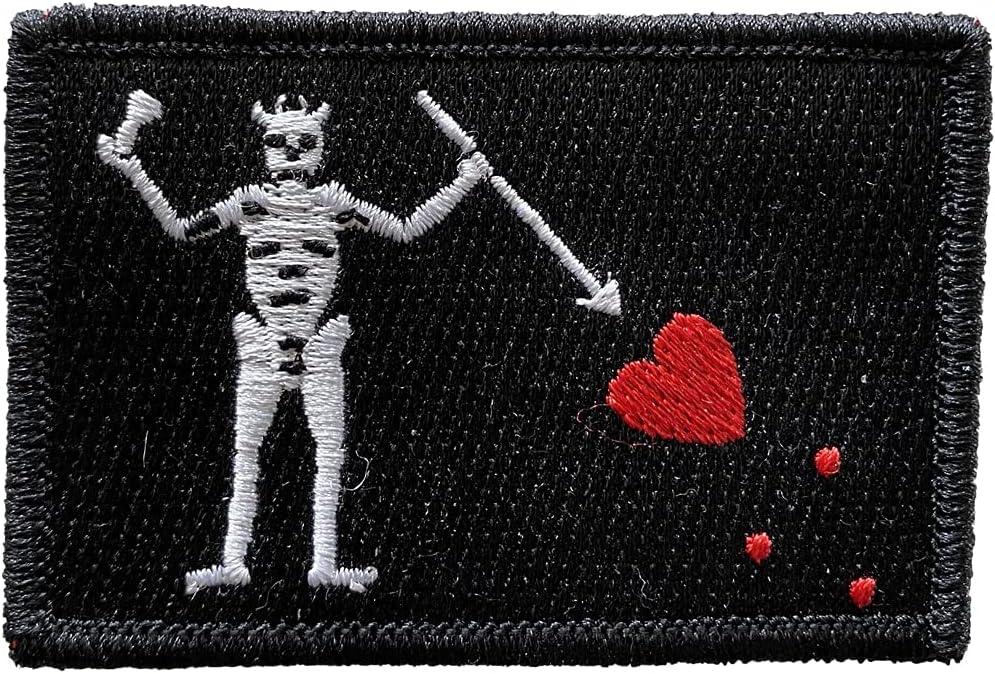Amazon.com: Blackbeard Tactical Patch (2-Pack) | Hook & Loop Edward Teach Sigil Black Beard ...