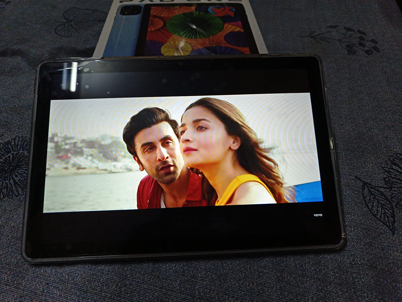 itel PAD ONE (10.1 inch Tablet, 4GB RAM, 128 GB ROM, 4G Volte Calling ...