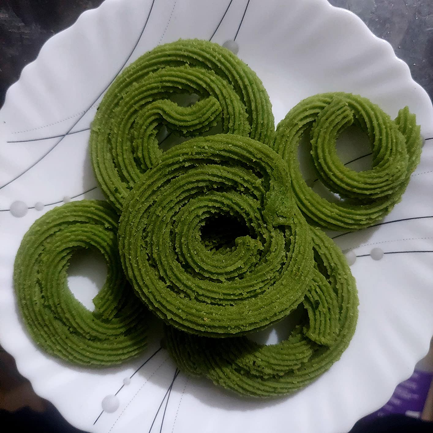 MARYS Green Chilli Murukulu 900G - Hyderabadi Snacks | Hot Murukku ...