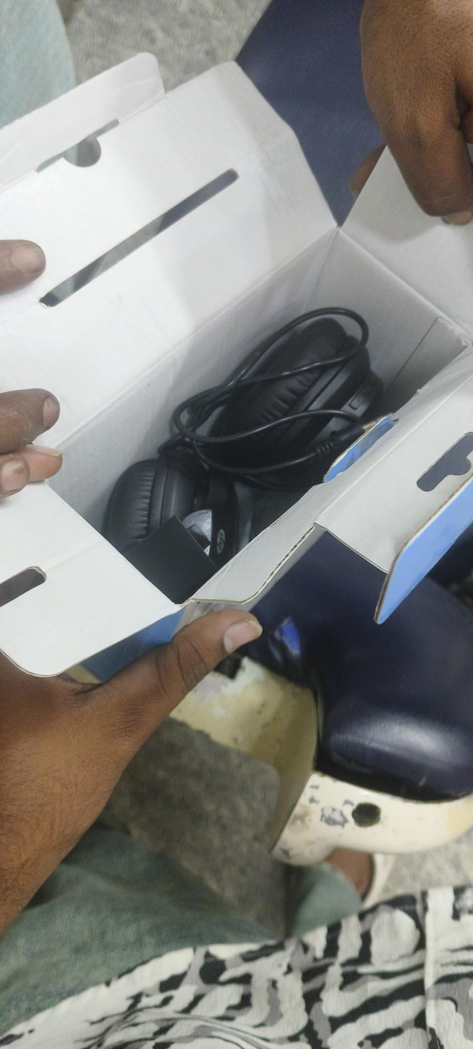 HP H300 Over Ear Wireless Headset, Black : Amazon.in: Electronics