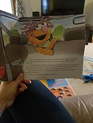 It's Check-up Time, Elmo! (Sesame Street): Sarah Albee: 9781403741899 ...