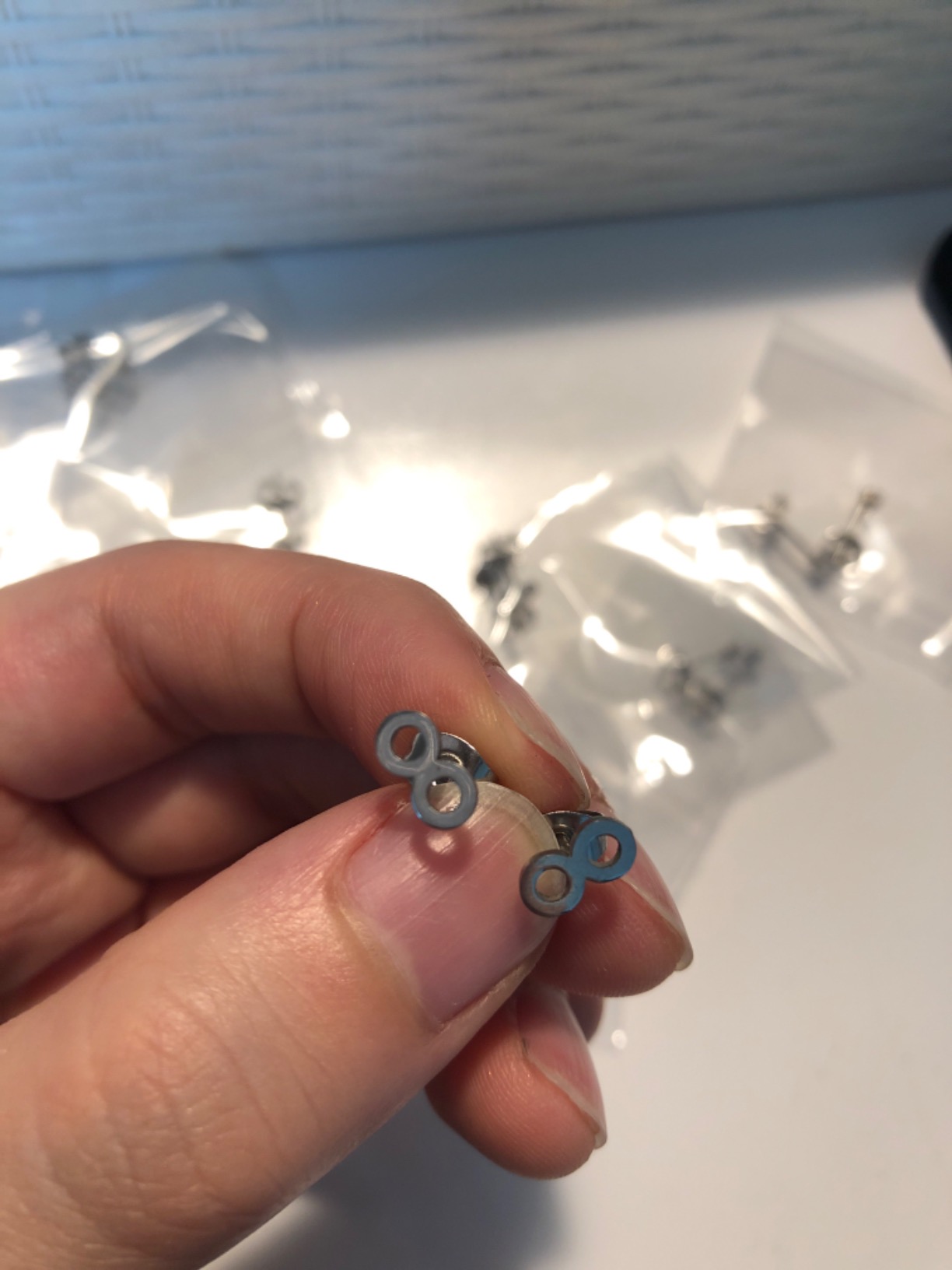 Amazon.co.jp: 【MOBOTECH 15ペアセット】スタッド ピアス メンズ レディース 軟骨ピアス 両耳 ジルコニア シンプル イヤリング サージカルステンレス 金属アレルギー ...