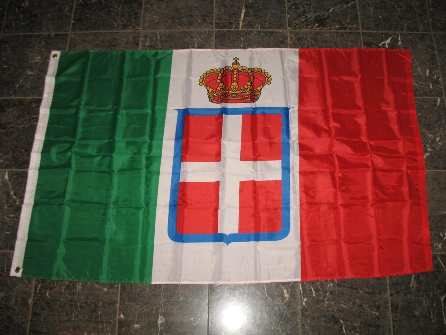 Amazon.com : 3X5 Kingdom of Italy Italian Royal Crown Super Poly Flag 3 ...
