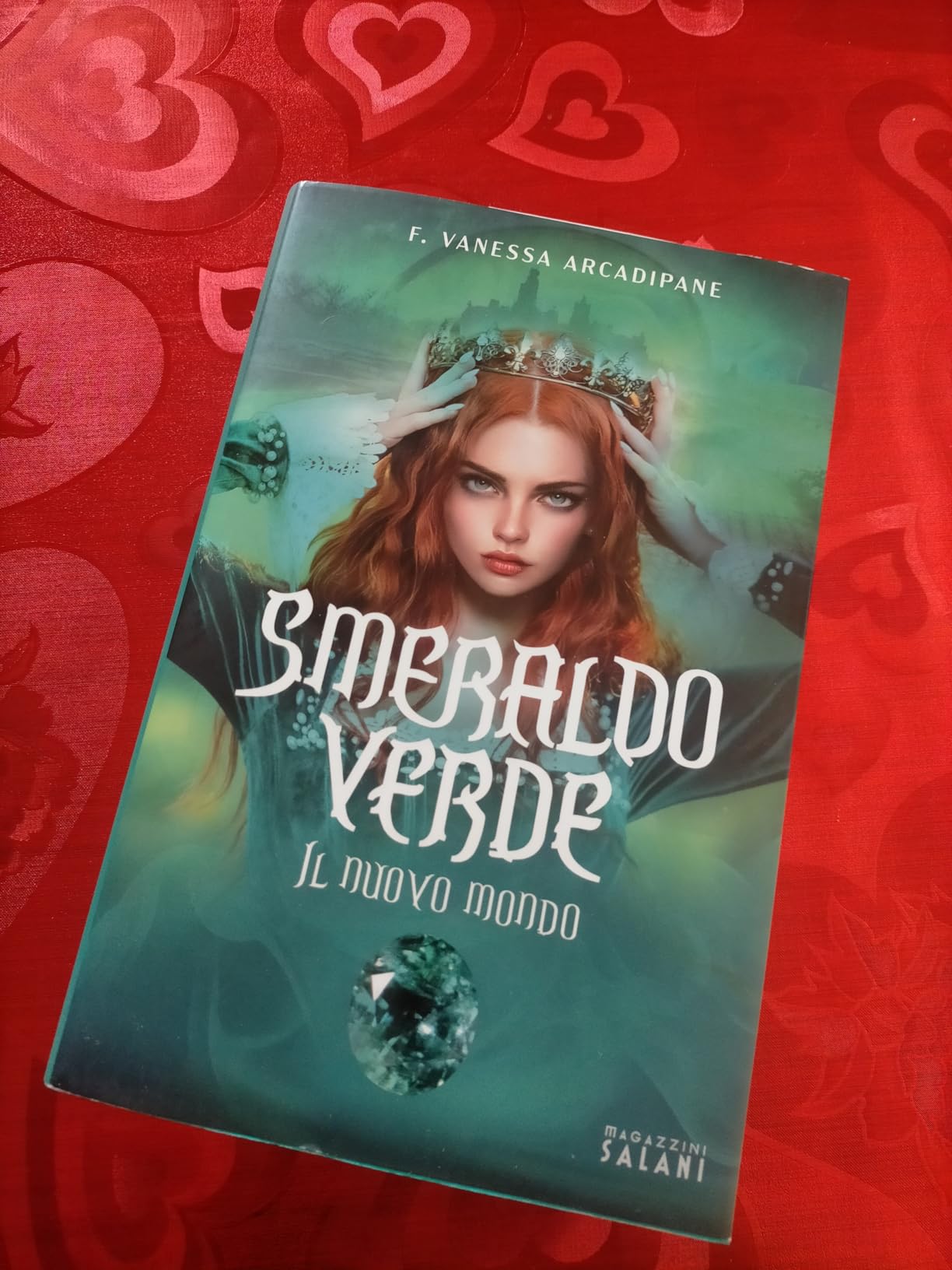 Smeraldo verde. Il nuovo mondo : F. Arcadipane, Vanessa: Amazon.it: Libri