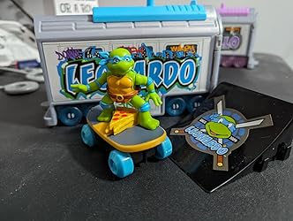 Amazon.com: Teenage Mutant Ninja Turtles 5" Switch Kick Subway Launcher ...