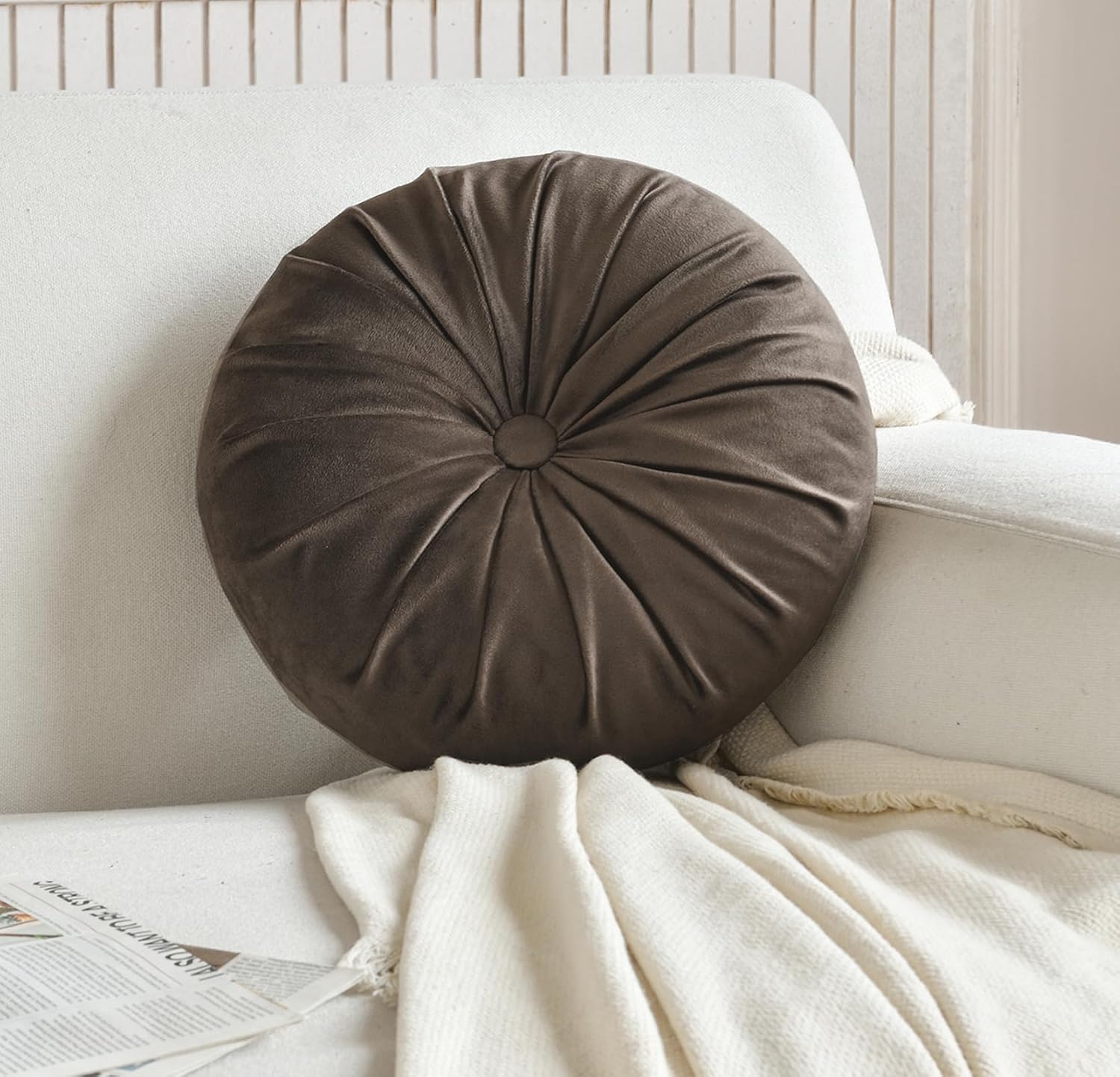 Amazon.com: Eoieov Round Pleated Pillows Velvet Round Throw Pillow ...