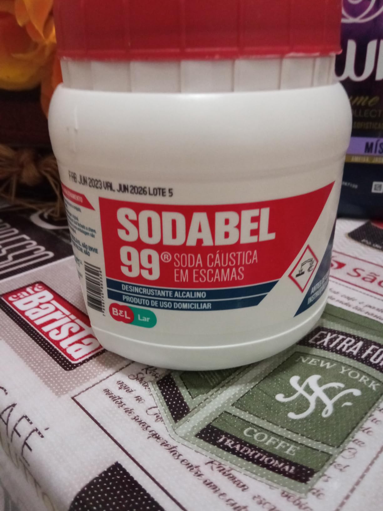 Soda Bell 99 - pote 300g (hidróxido de sódio) : Amazon.com.br ...