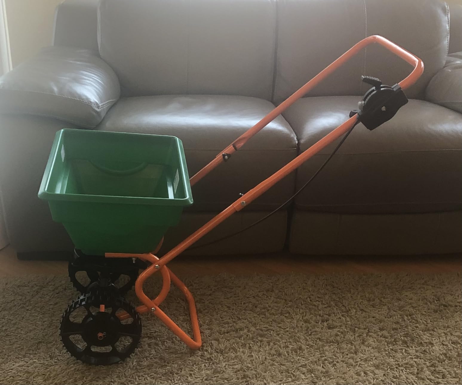 Gardebruk Spreader Gritter 25L | Adjustable Spread Rate | Large Wheels ...