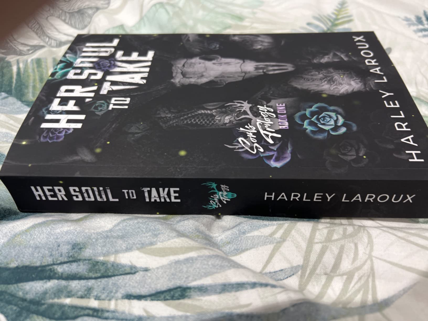 Her Soul to Take : Laroux, Harley: Amazon.com.au: Books