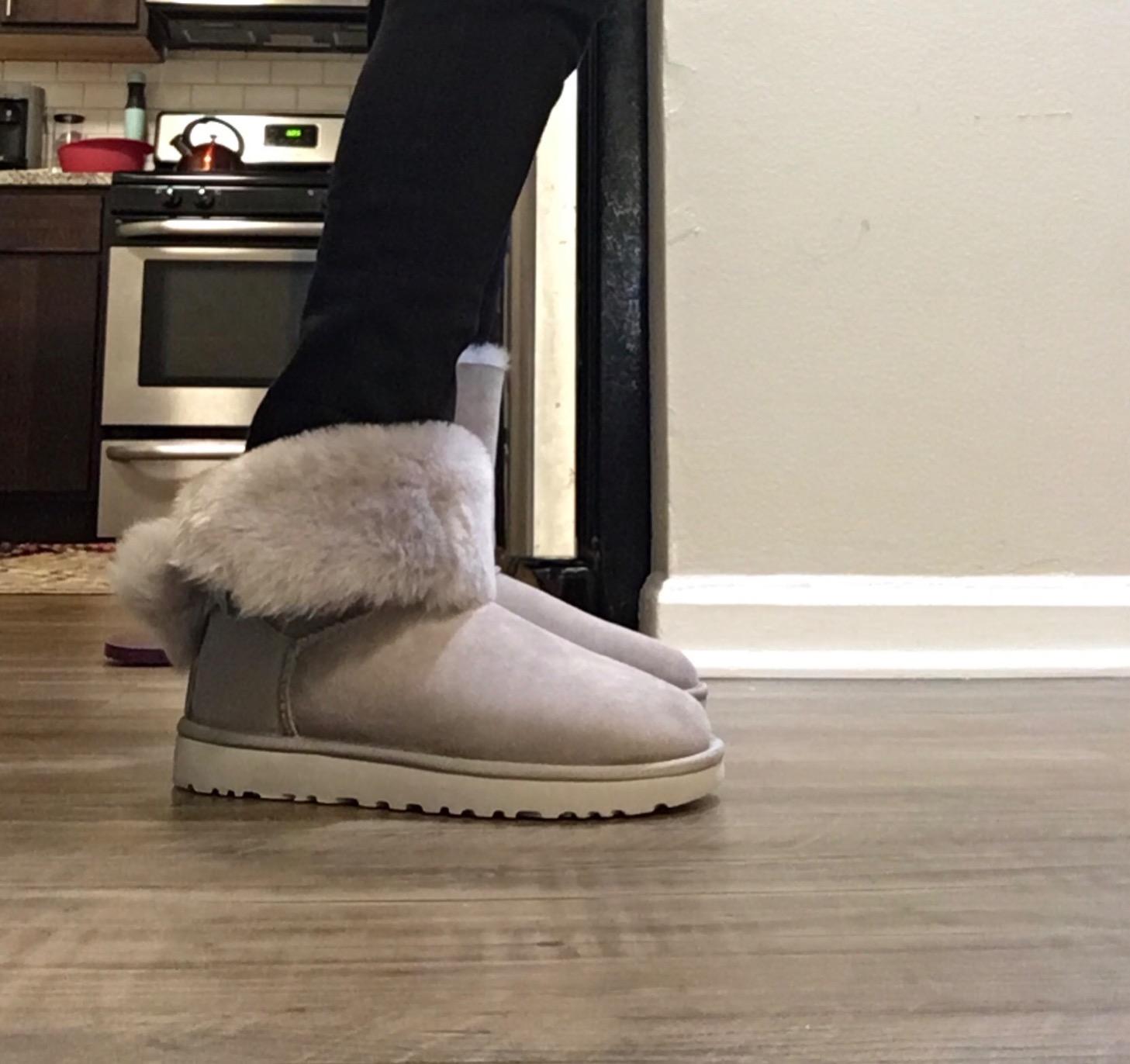 Amazon.com | UGG Classic Charm Boot Willow 8 | Boots
