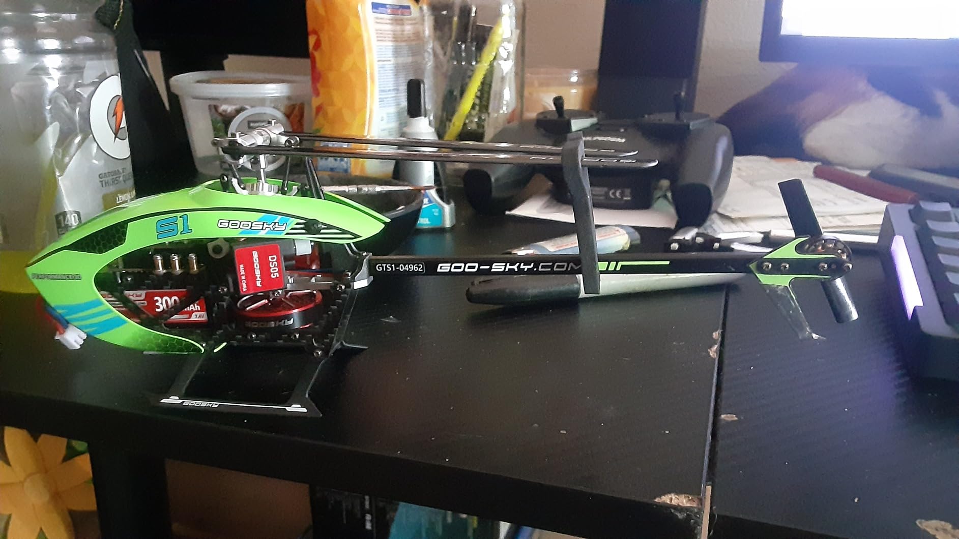 Amazon.com: Goosky Legend S1 3D Mini RC Helicopter with T8 RC ...