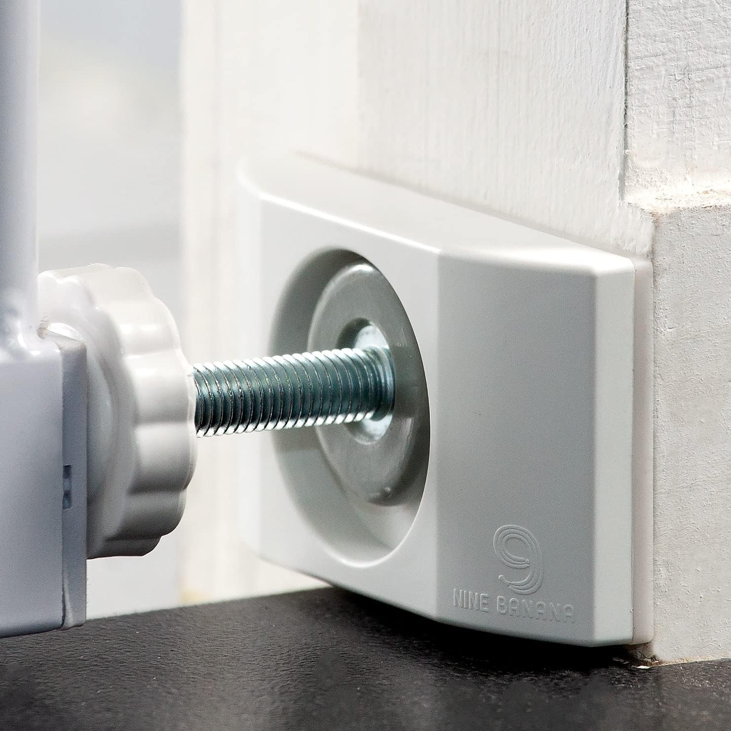 Amazon.com: NINE BANANA 1st Nonslip Sturdy & Stylish Matte White ...