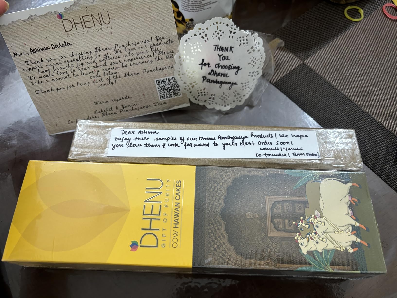 Dhenu Panchagavya Cow Dung Hawan Cakes – Pack of 18 Round Pieces, for ...