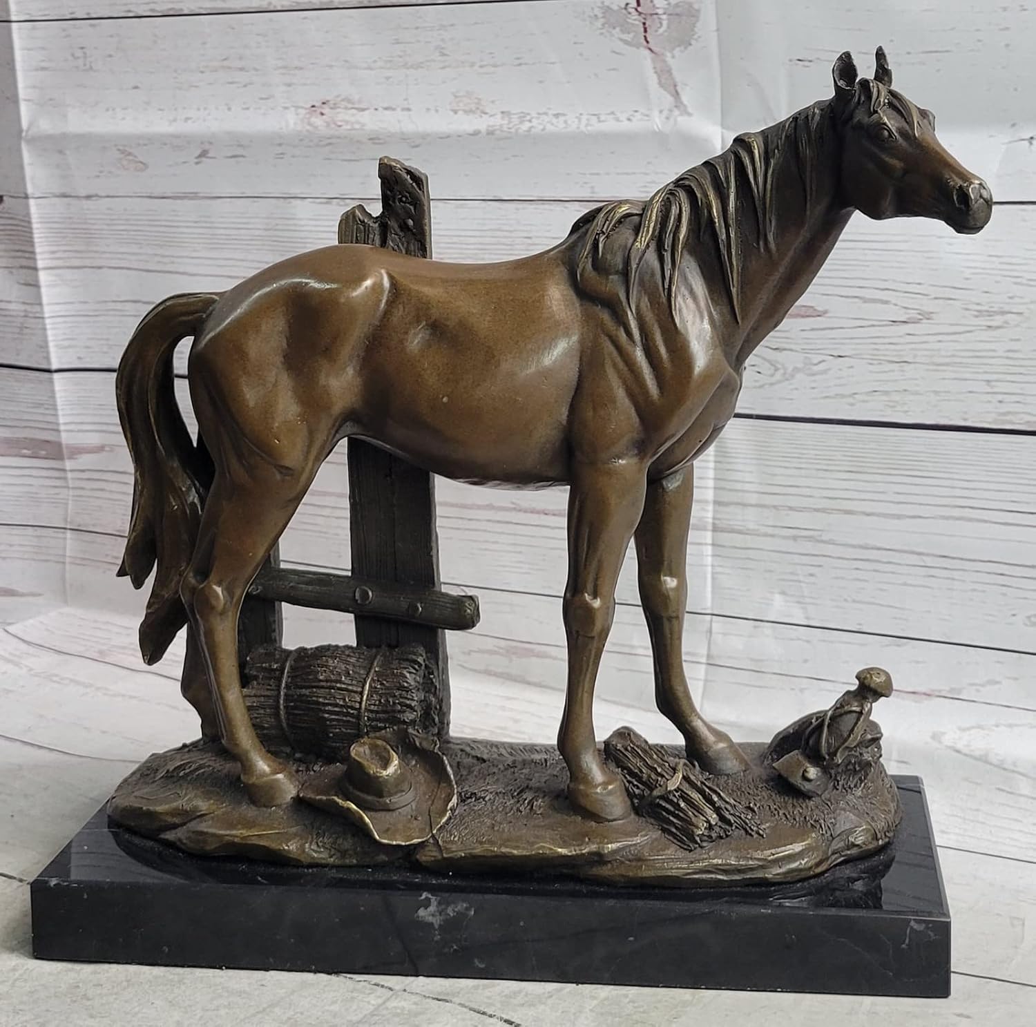 Amazon.com: EUROPEAN BRONZE Quarter Horse Western Saddle Cowboy Rancher ...