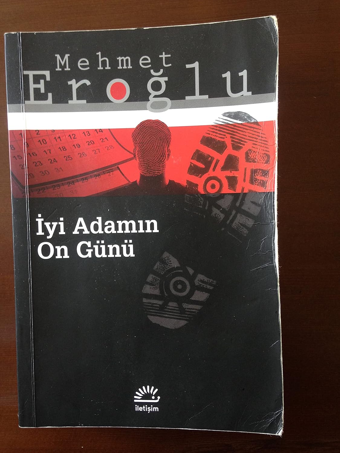 Amazon.com: Iyi Adamin On Günü: 9789750526350: Mehmet Eroğlu: Books