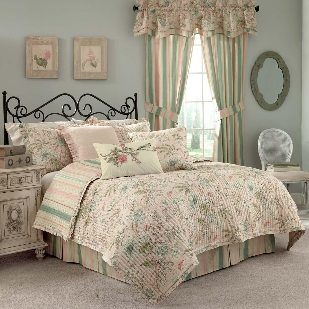 Amazon.com: Waverly Quilt Bedding Set - Cape Coral 4 Piece Quilted ...