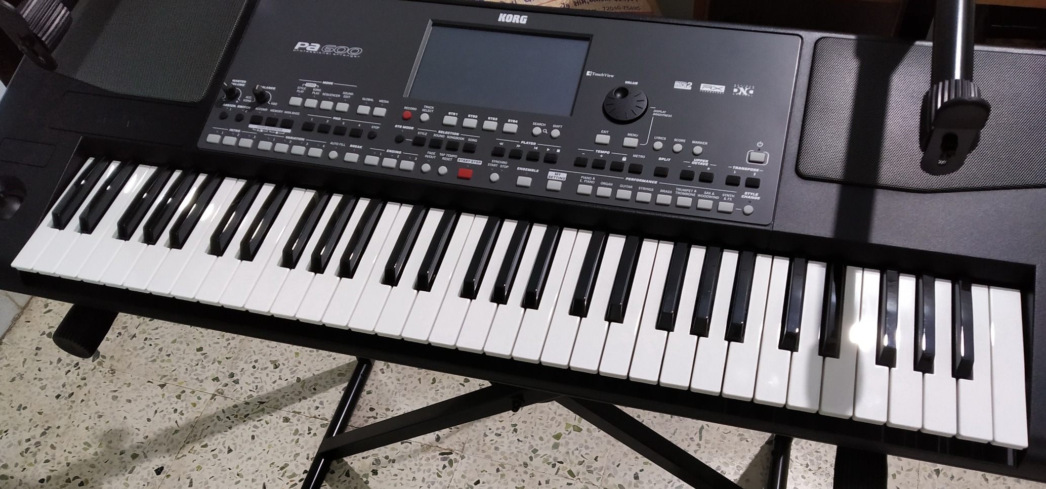 KORG PA600 61-Key Portable Keyboard : Amazon.in: Musical Instruments