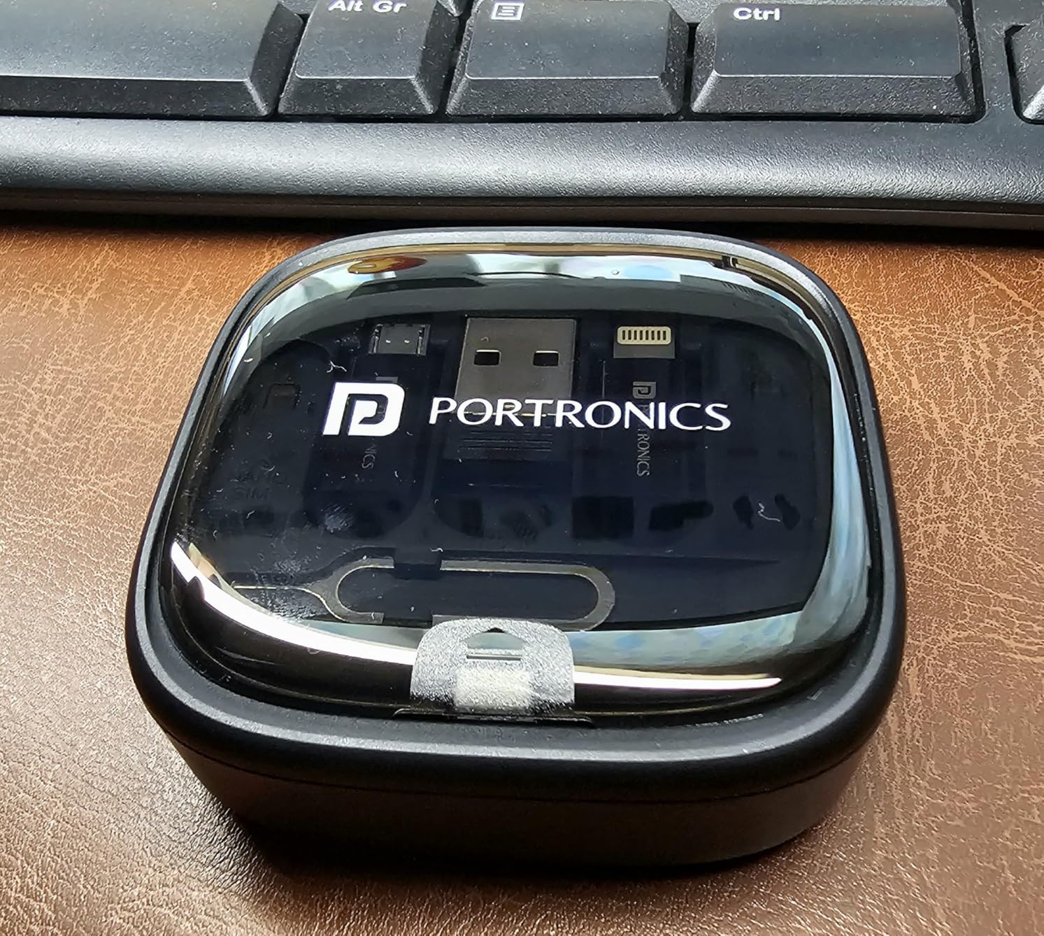 Portronics Snapcase 2 60W Multifunctional Fast Charging Data Cable Kit ...