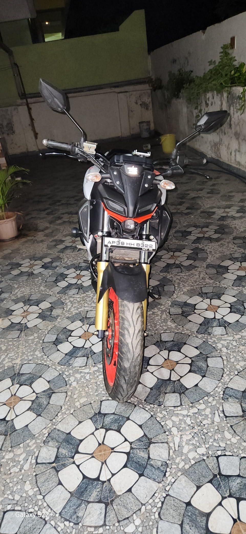 Saiga Parts Golden Front Shocker Cover (Yamaha MT15) : Amazon.in: Car ...